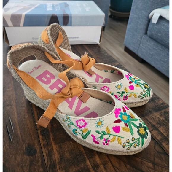 Toni Pons | Shoes | Toni Pons Costa Brava Collection Castell Floral ...